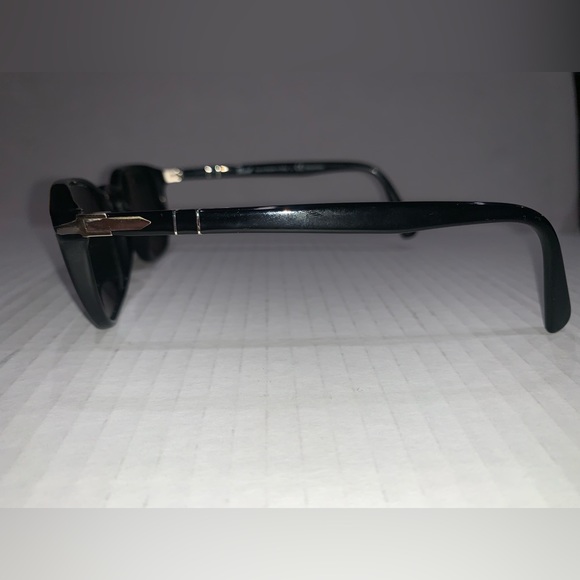 Persol | Accessories | Persol Italian Made Sunglasses James Bonds Brand ...